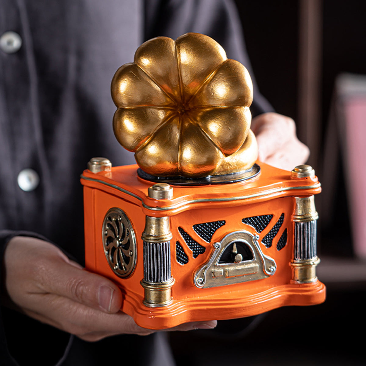 Phonograph Resin Ashtray with Lid Vintage Record Player Gramophone ...