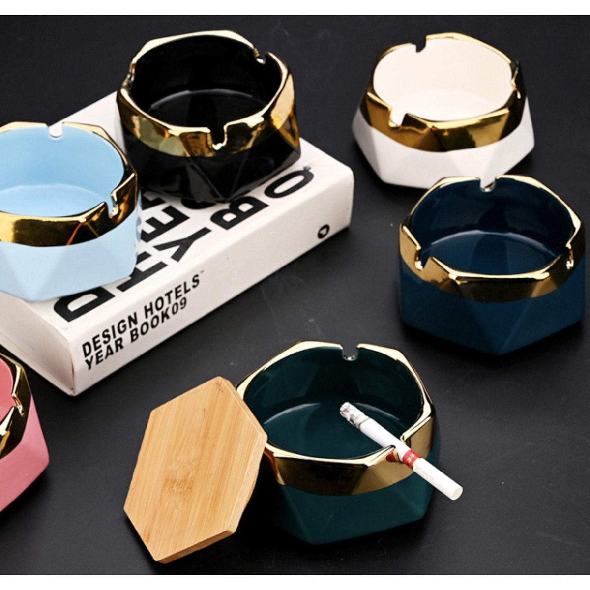 Nordic Ashtray with Lid and Gold Edge – Ashtray Planet