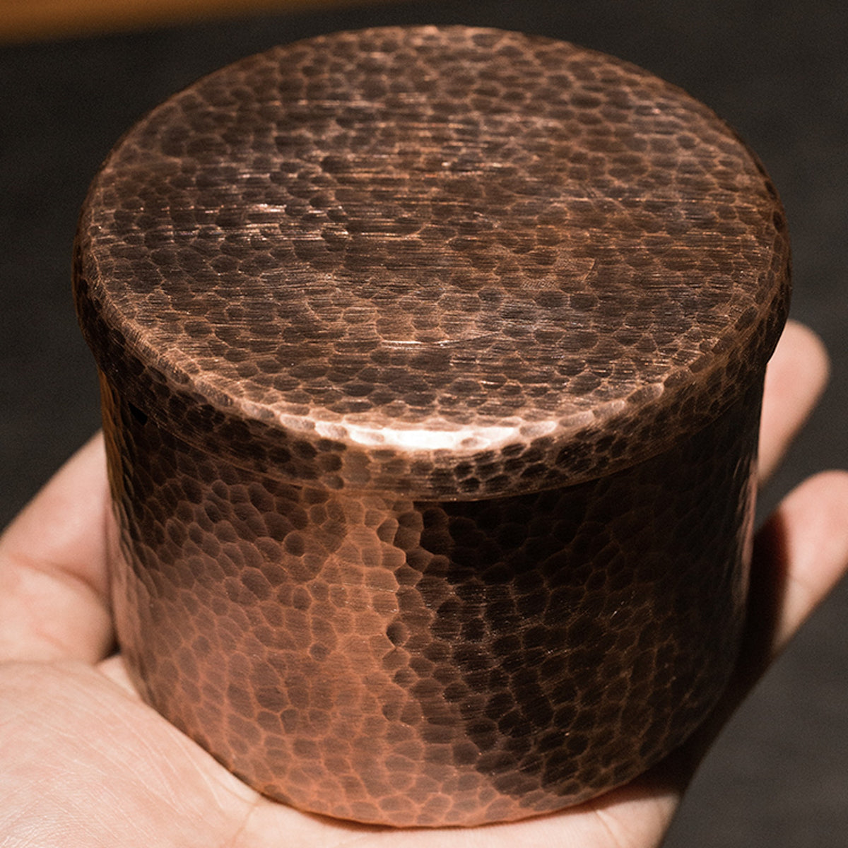 Hammered Copper Ashtray with Lid Round – Ashtray Planet